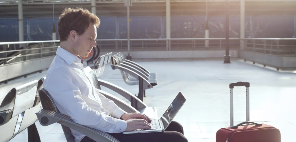 Transfer aeroport Romania | RentCarWithDriver